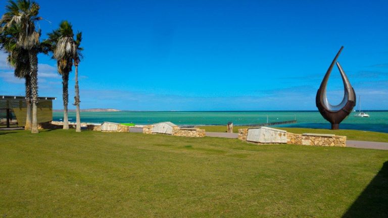 2 weeks at Steep Point and Denham