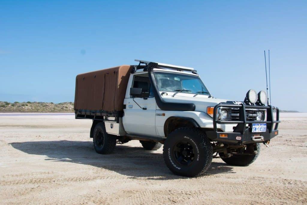 How to install a permanent solar panel on your 4WD