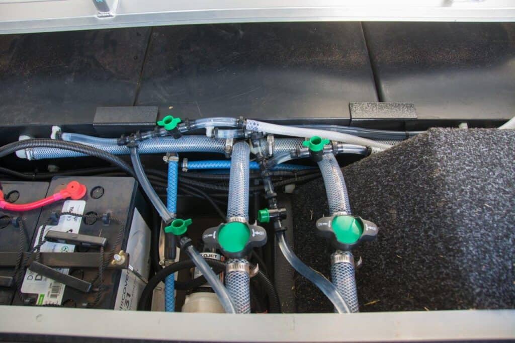 How to easily fill your water tanks travelling Australia