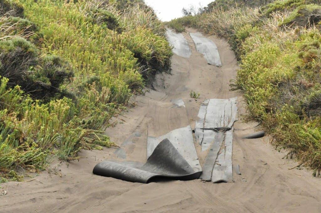 70 4WD Tracks in WA; a giant list and map