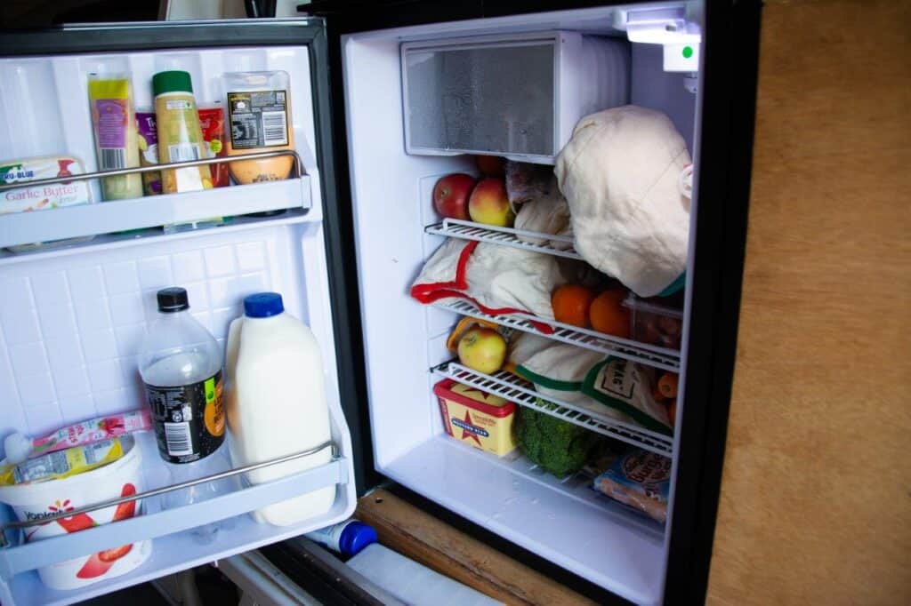 12V upright vs chest fridge; which is better, and why?