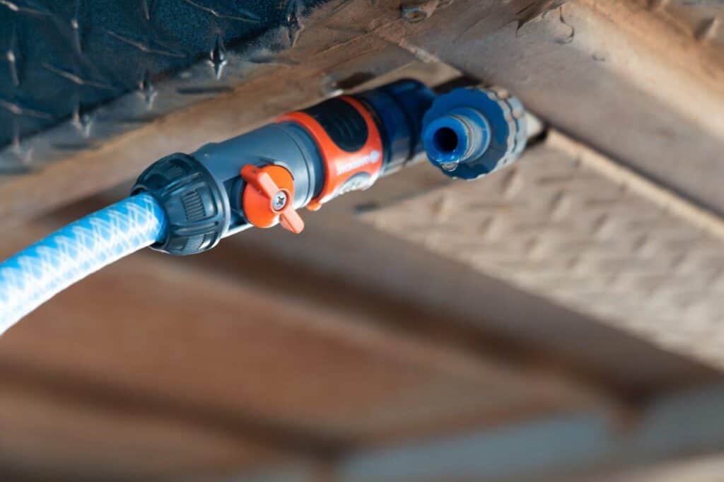 How to easily fill your water tanks travelling Australia