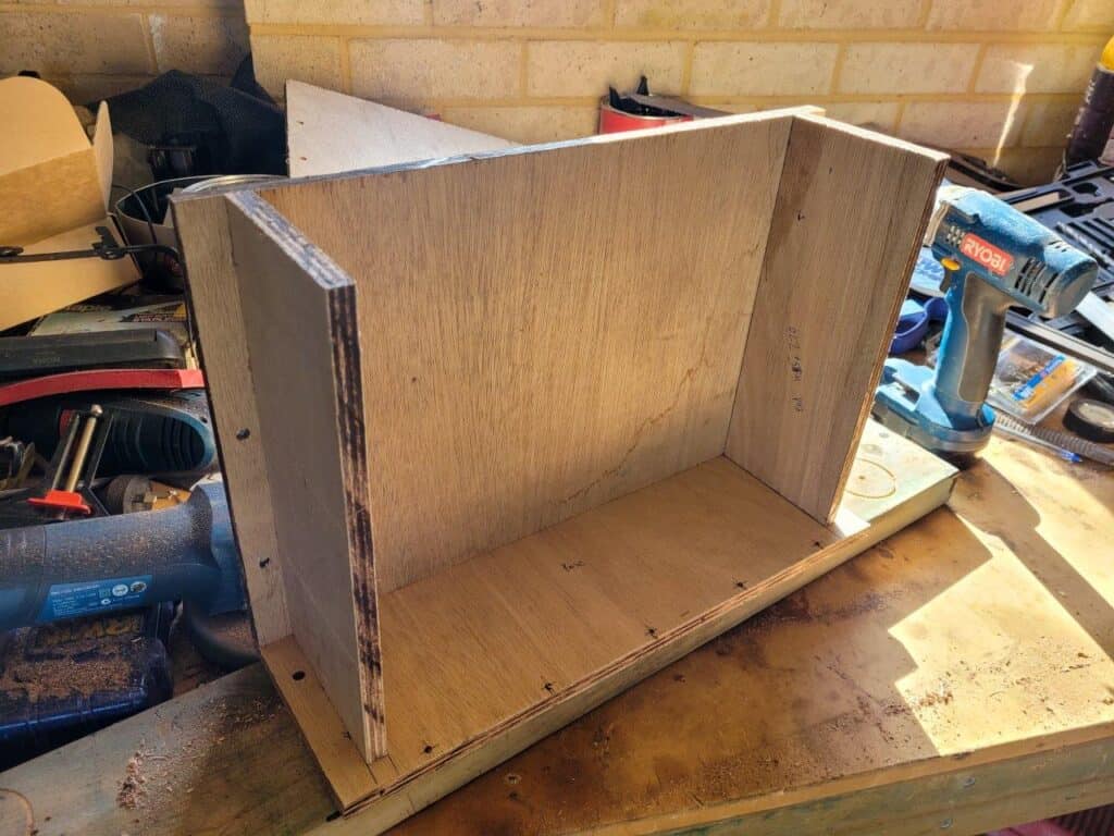 Building a 230aH DIY Lithium Battery for our 4WD