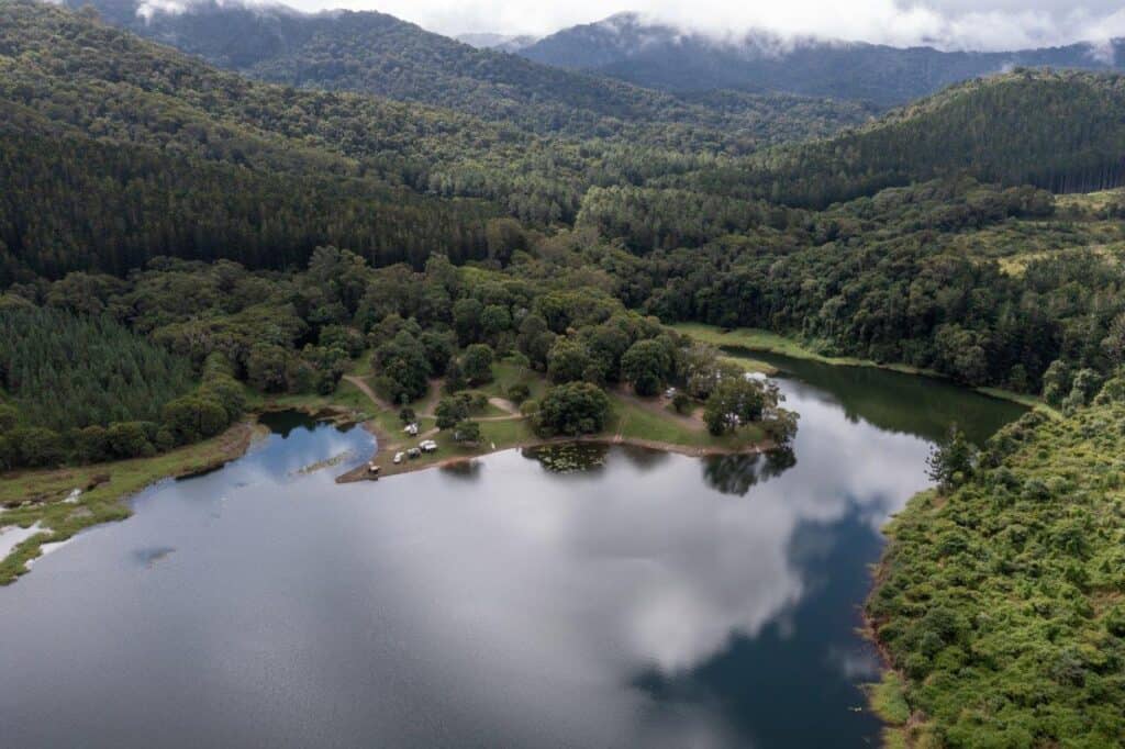 Lake Proserpine Camping; beautiful, waterfront views
