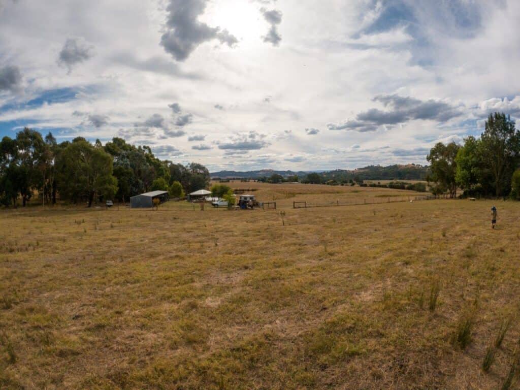 Caravan Overnight Farmstay; a new arsenal for finding camp sites