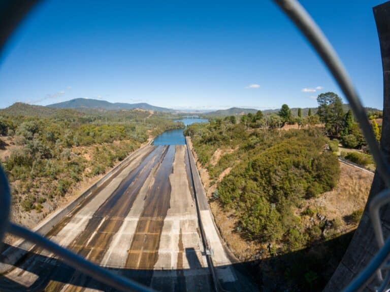 Lakeside Campground on Lake Eildon, with stunning views