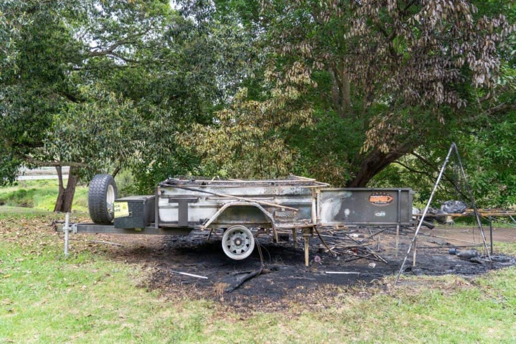12V fires; a camper trailer burnt to the ground- 4WDing Australia