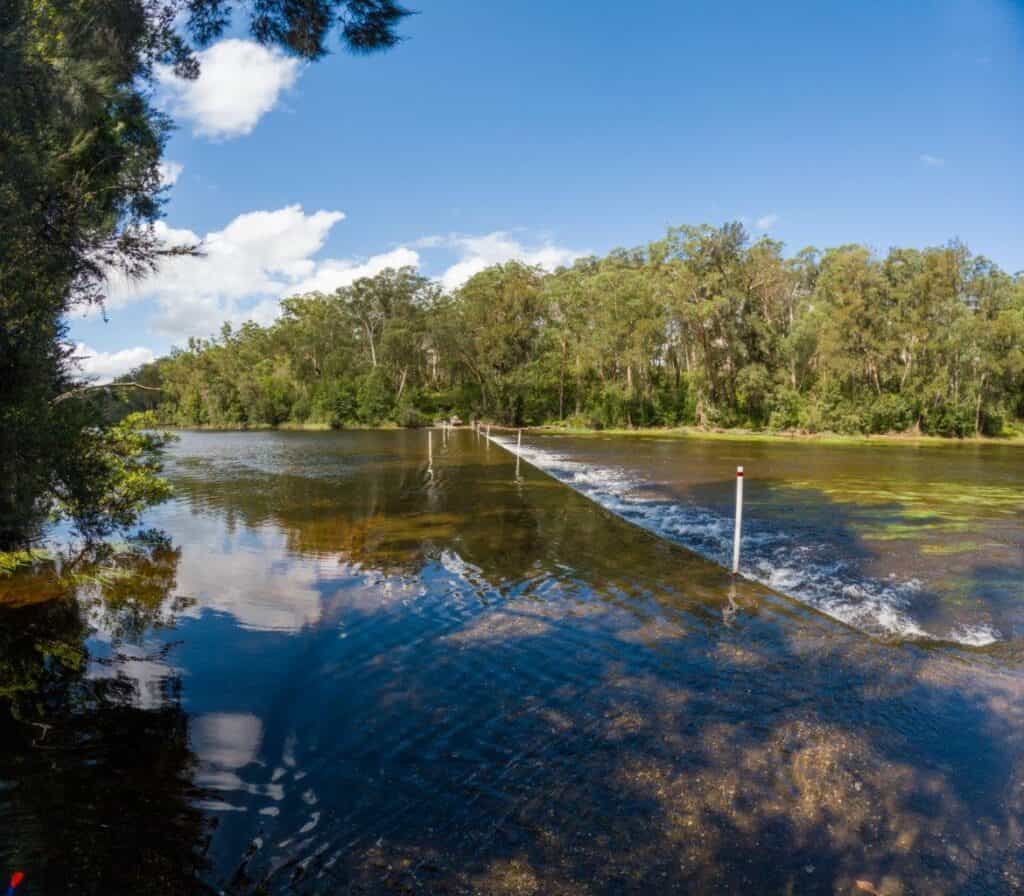 Shallow Crossing Campground; stunning riverfront camping - 4WDing Australia