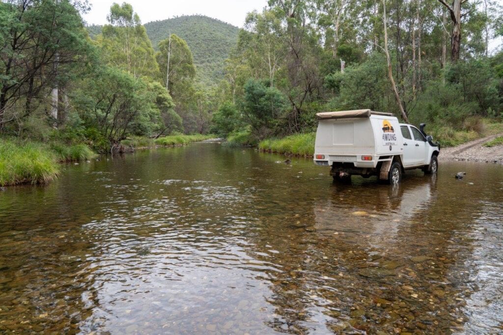 Crooked River Track; short, stunning scenery and lots of crossings ...
