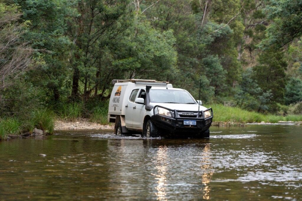 Crooked River Track; short, stunning scenery and lots of crossings ...