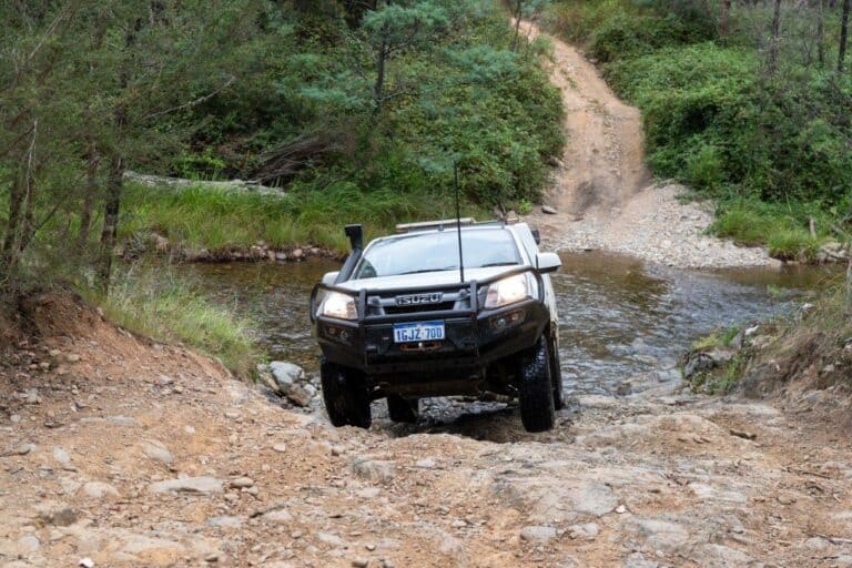 Crooked River Track; short, stunning scenery and lots of crossings ...