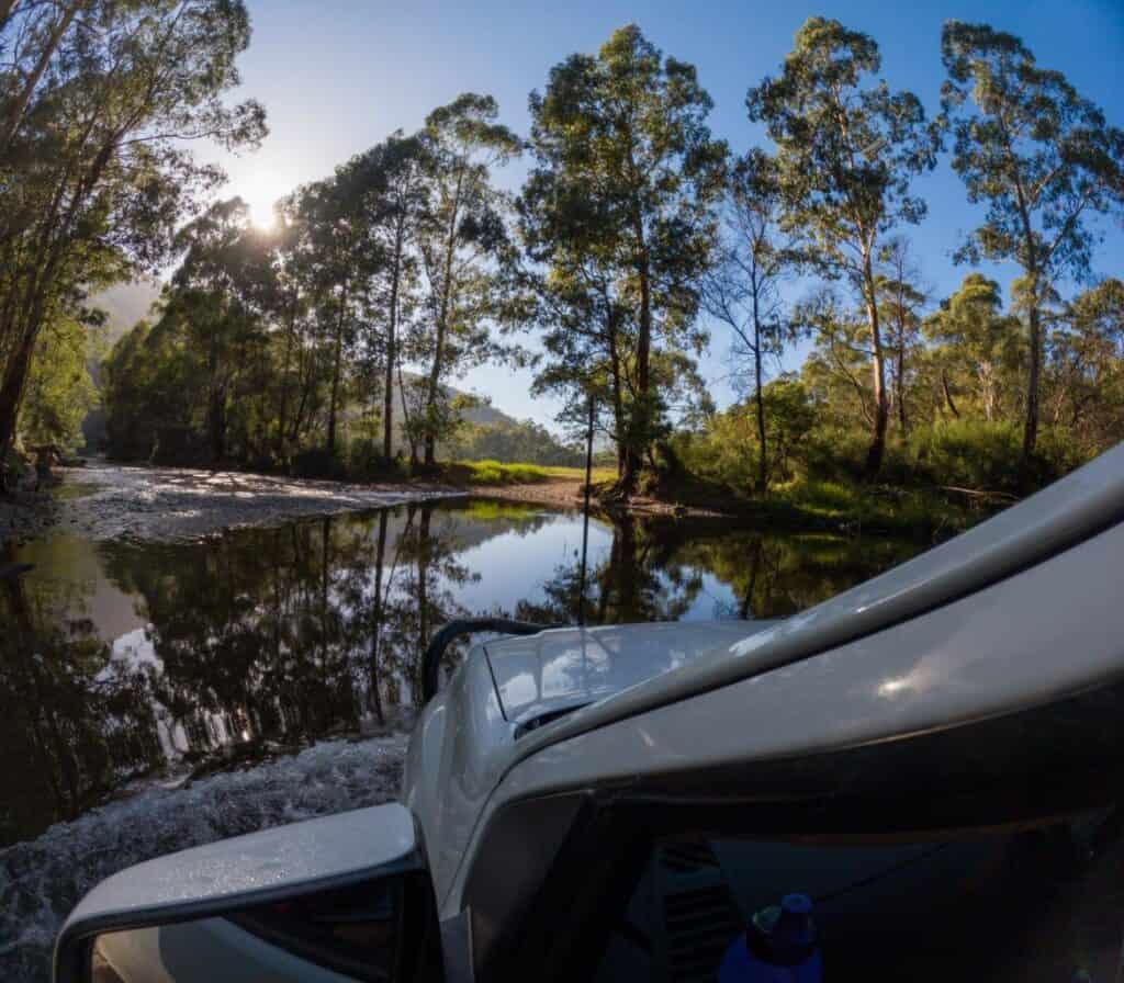 Crooked River Track; short, stunning scenery and lots of crossings ...