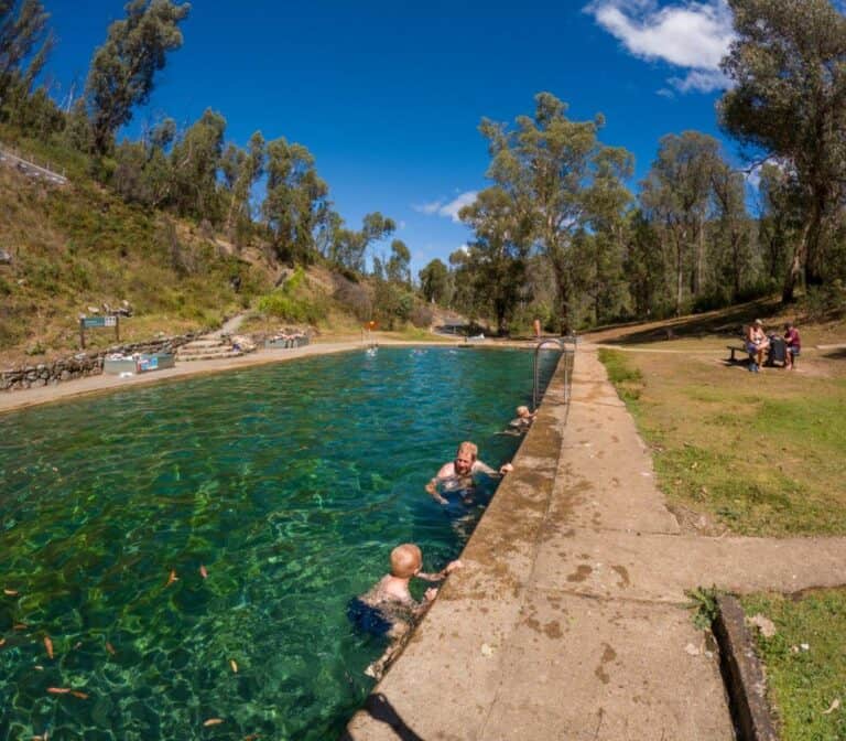 Yarrangobilly Thermal Pool and Caves - 4WDing Australia