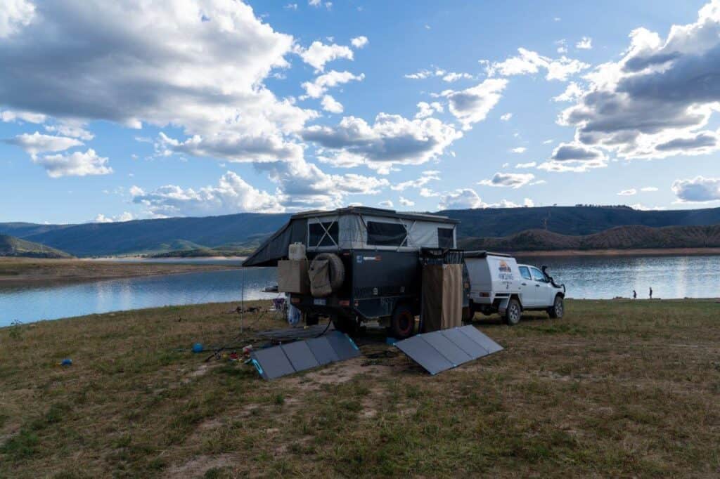 Blowering Dam Camping; incredible views - 4WDing Australia