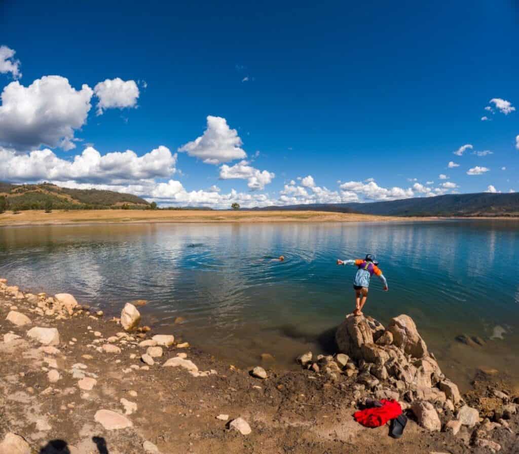 Blowering Dam Camping; incredible views - 4WDing Australia